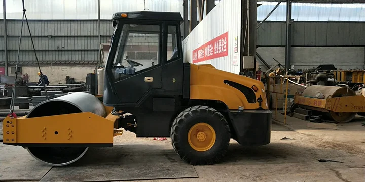 6 Ton Hydraulic Vibratory Roller - High Efficiency Compactor