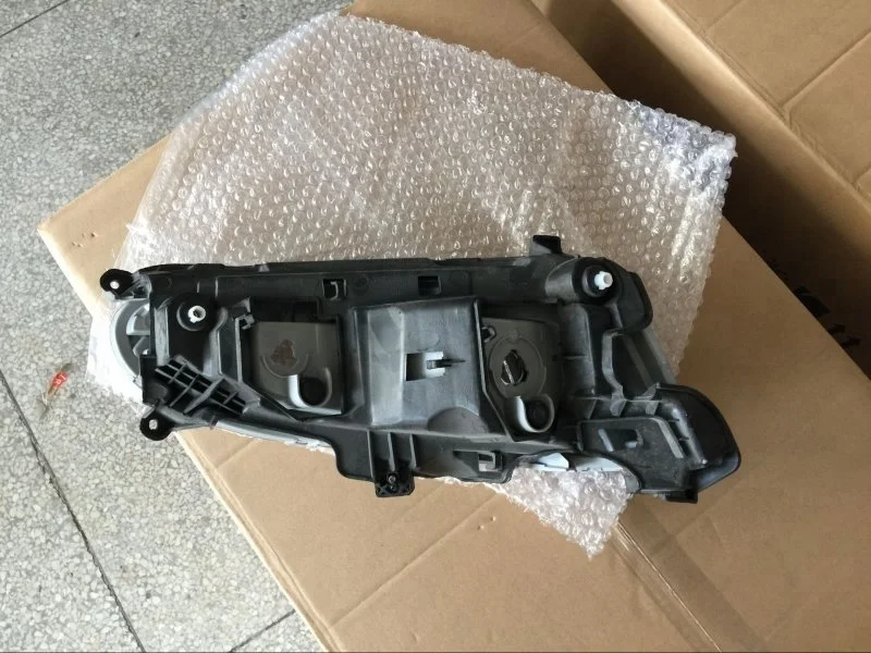 2015 Santa Fe 92201-2W000 Car Fog Lamp - Natural White Light