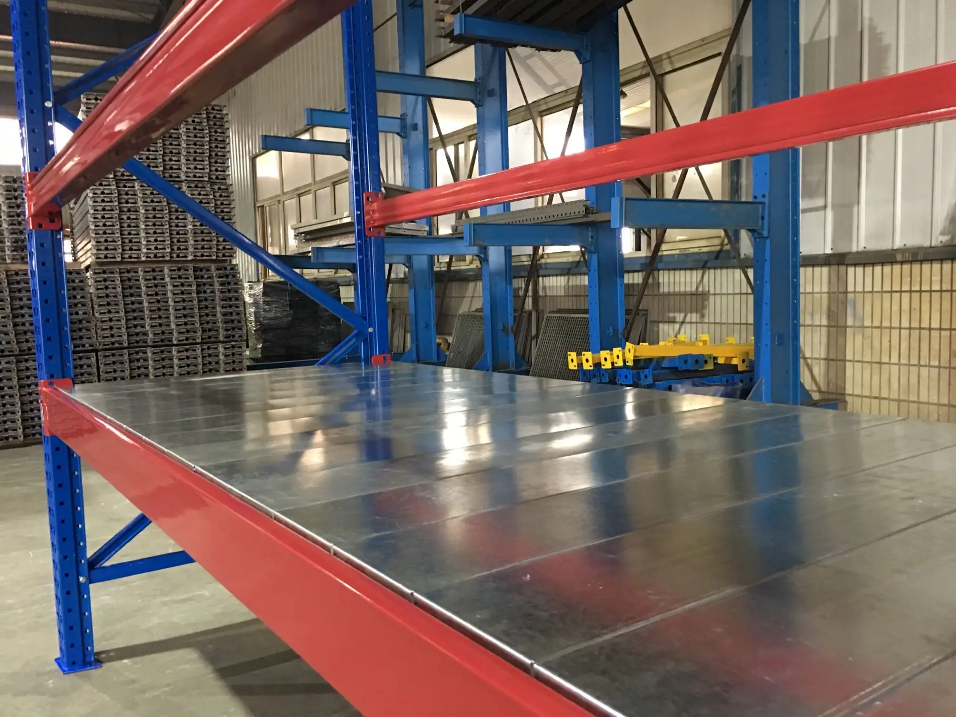 Teardrop Frame Step Beam Warehouse Storage Pallet Rack