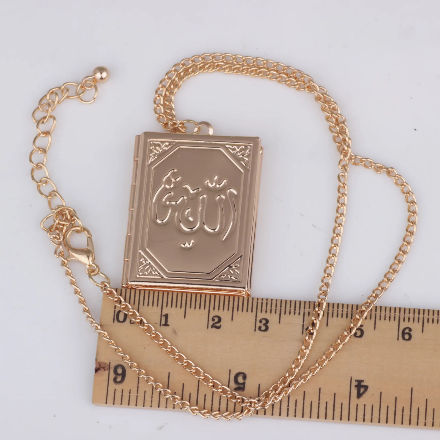 2016 New Silver Muhammad Allah Muslim Islamic Quran Koran Books Loket ...