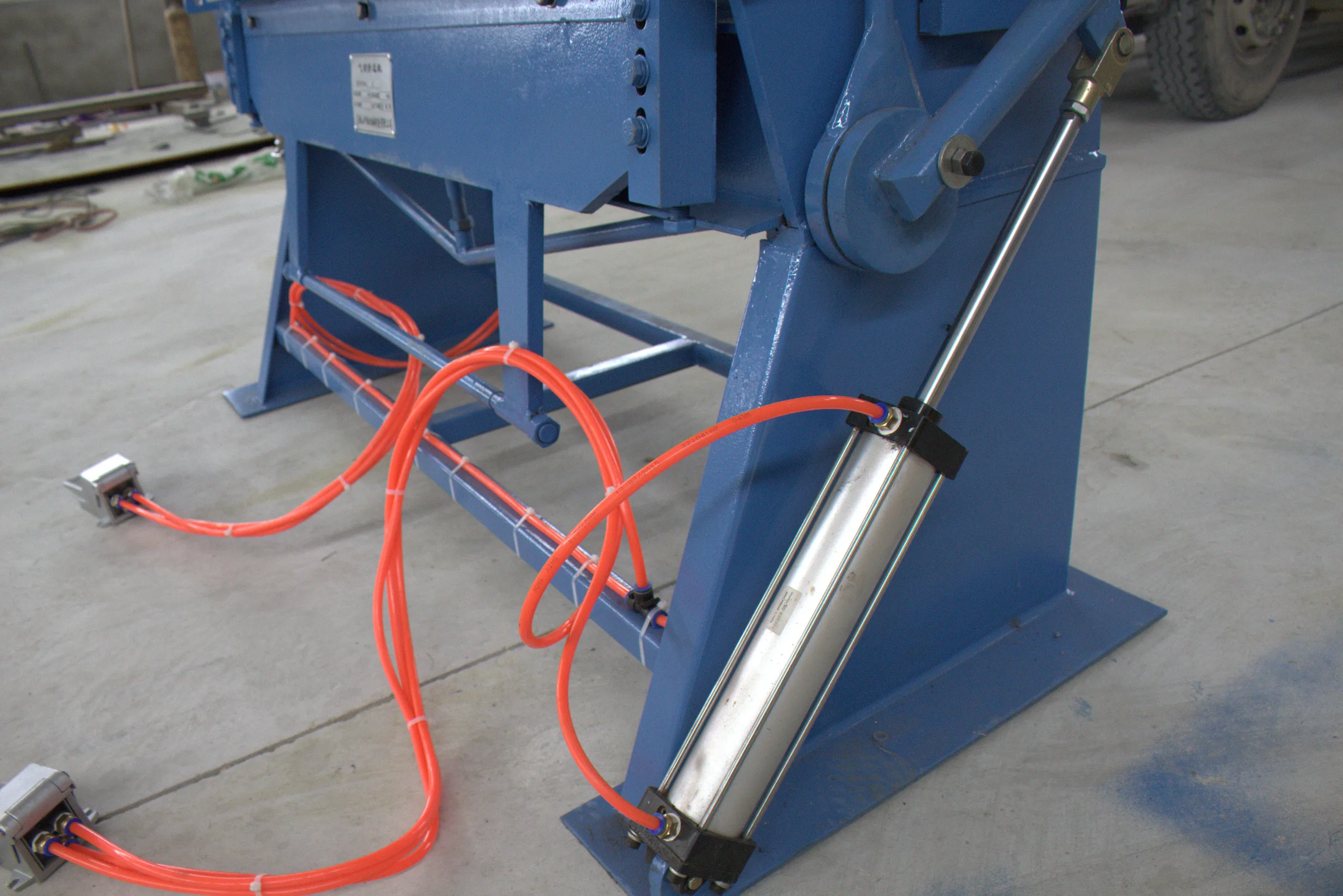 Cheap Electric Edge Flange Bending Machine 1.5mm 1300mm For Stainless ...