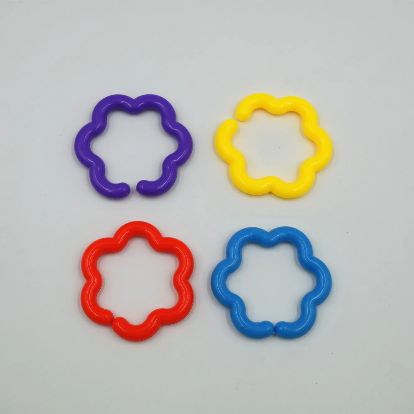 Plastic C Clip Hook Chains - Buy Plastic Link Toys,Educational Linking ...
