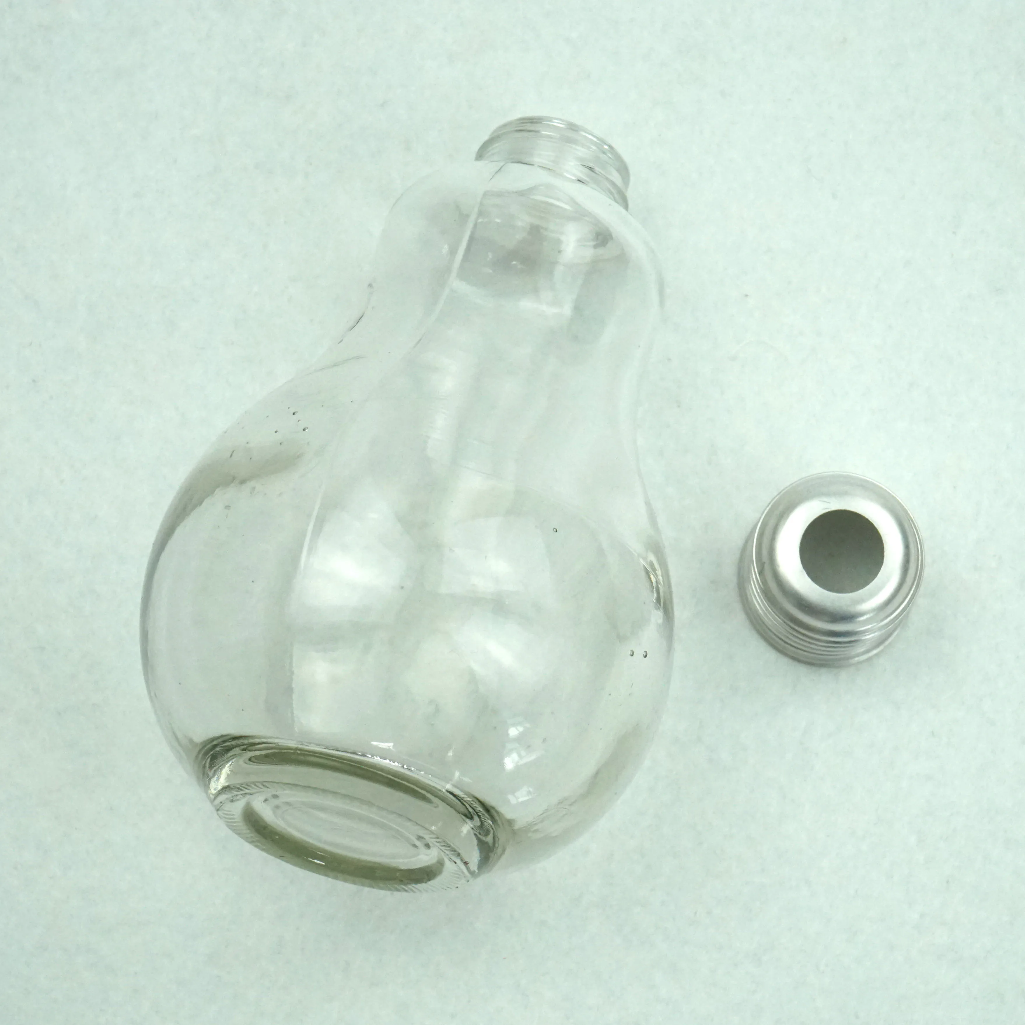 Light Bulb Shaped Glass - Perfect for Drinks Selling