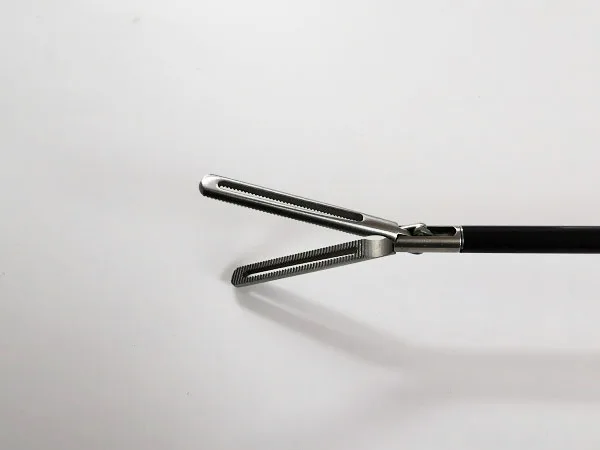 Medical Laparoscopic Intestinal Grasper - Buy Intestinal Grasper ...