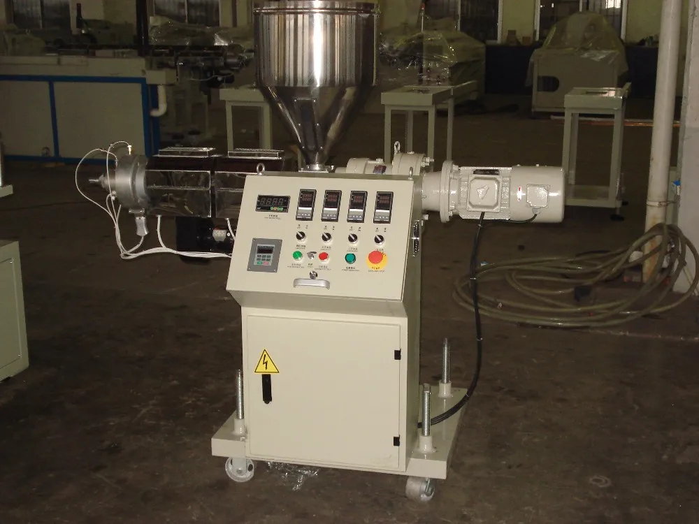 Mesin Ekstruder Plastik Kecil Ce/iso - Buy Plastik Extruder,Mini ...