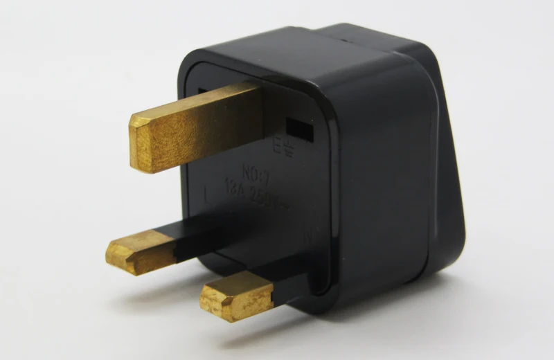 Universal Au Eu Us To Uk Plug Adaptor- British Type Power Plug Outlet ...