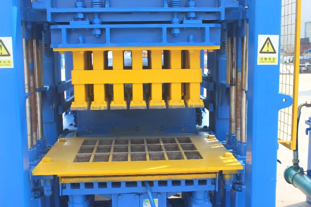 Qt6-15 Automatic Besser Concrete Block Making Machine In Gambia - Buy ...