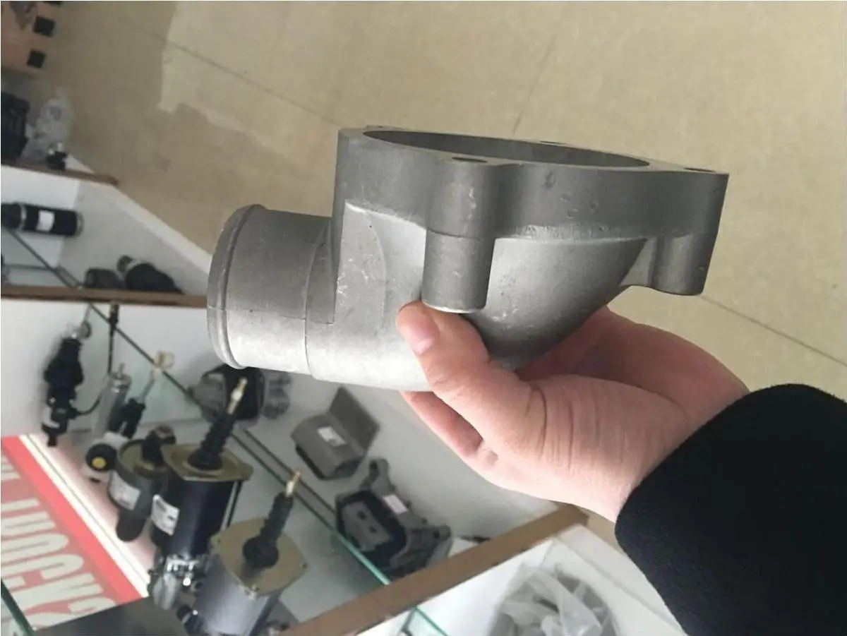 Auto Parts 21861948 Thermostat Housing With Sensor For Vlv Fh12 - Buy ...