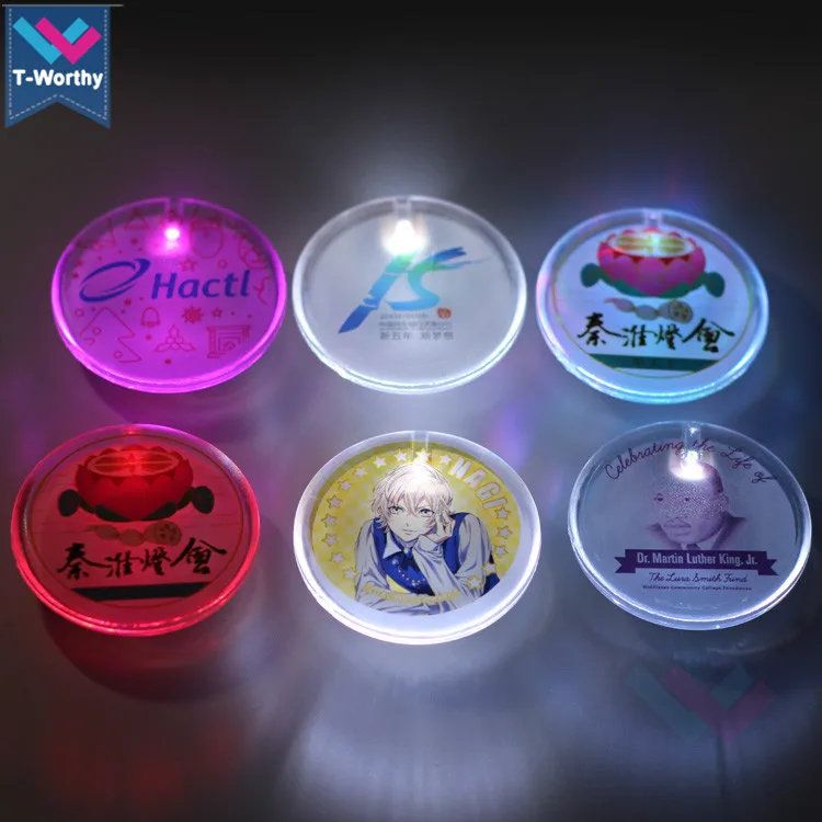 Free Sample 5cm Custom Design Round Flashing LED Badge