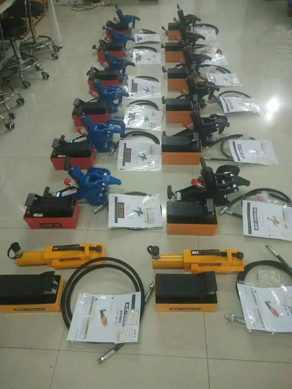 5 Ton Scissor Jack Bead Breaker - Efficient Tire Removal