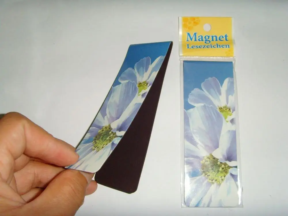 Custom Folding Magnetic Bookmark Die Cut Cute Magnetic Paper Bookmarks ...