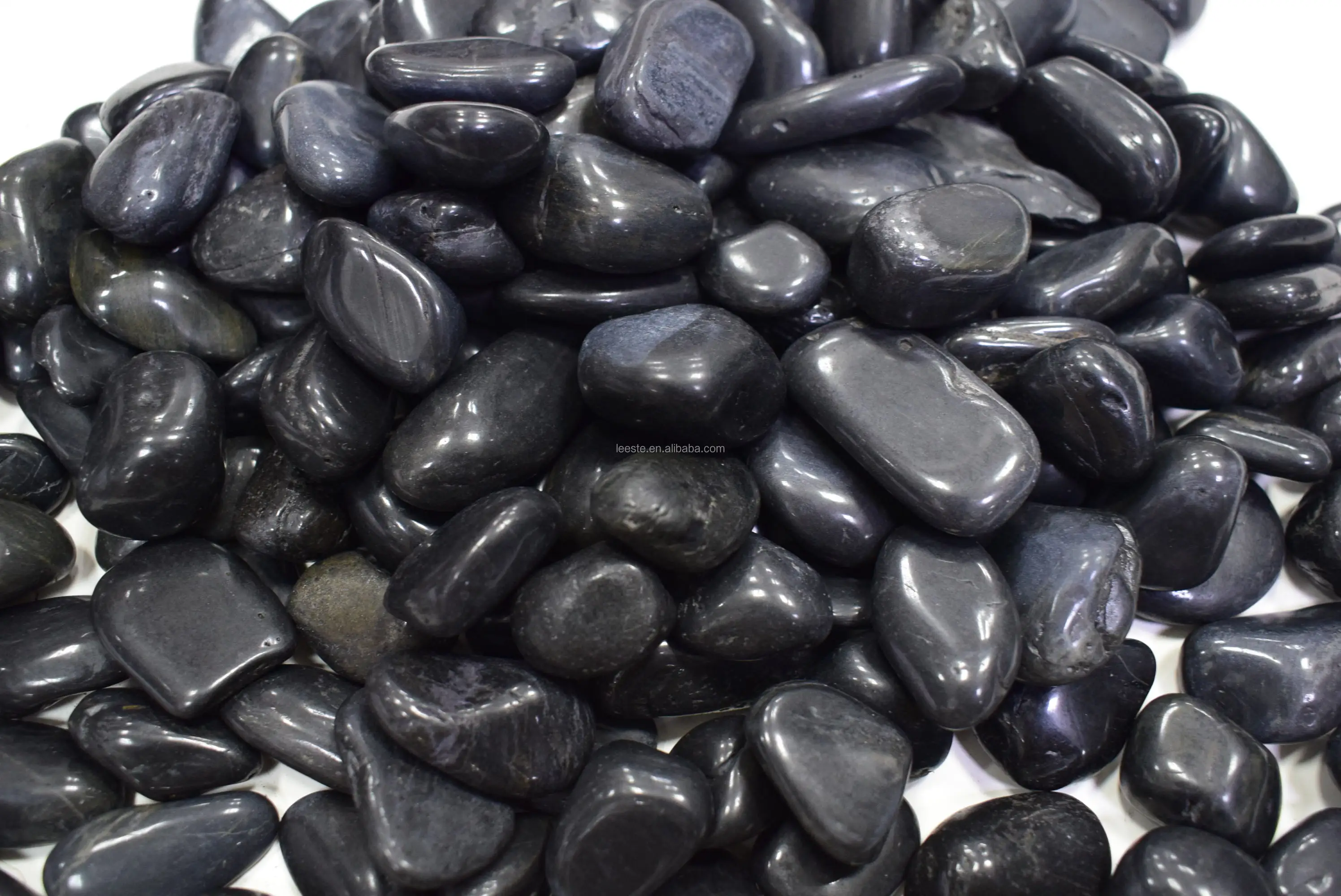 Natural Stone Black Pebble Use For Paving / Decoration / Landscape ...