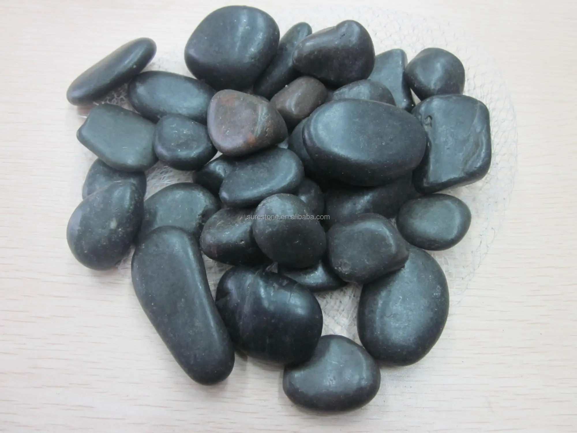 Black Round Polishing Basalt Pebble Stone For Pool - Buy Black Pebble ...