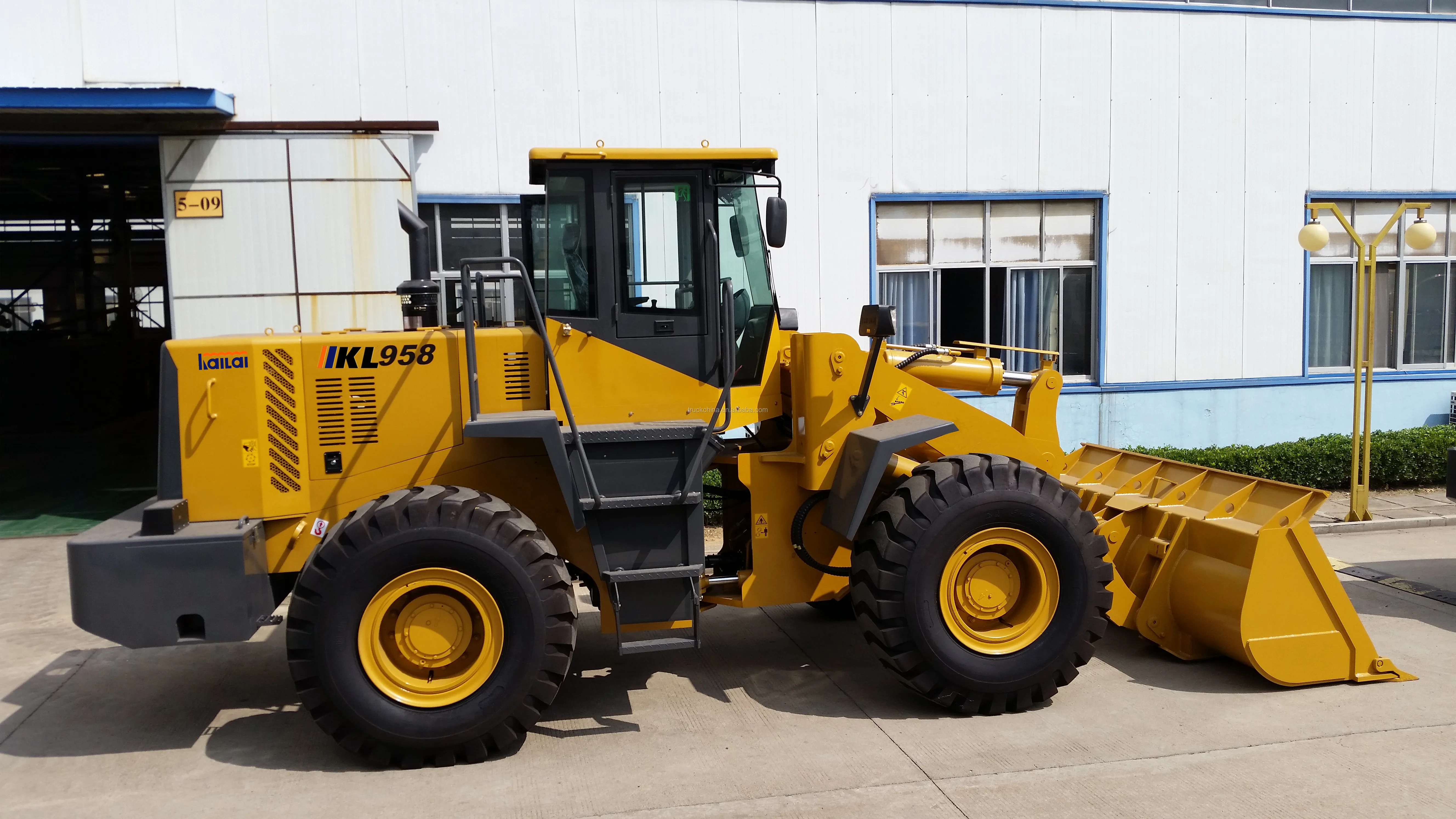 YINENG 5 Ton Wheel Loader - High Efficiency & Reliable Performance