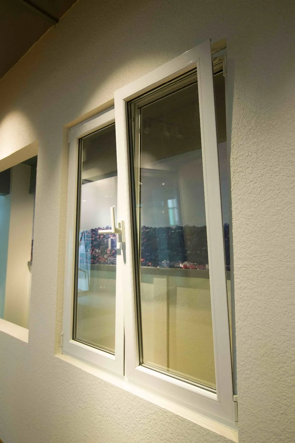 Fenetre Aluminium Basculante - Durable Tilt and Turn Windows