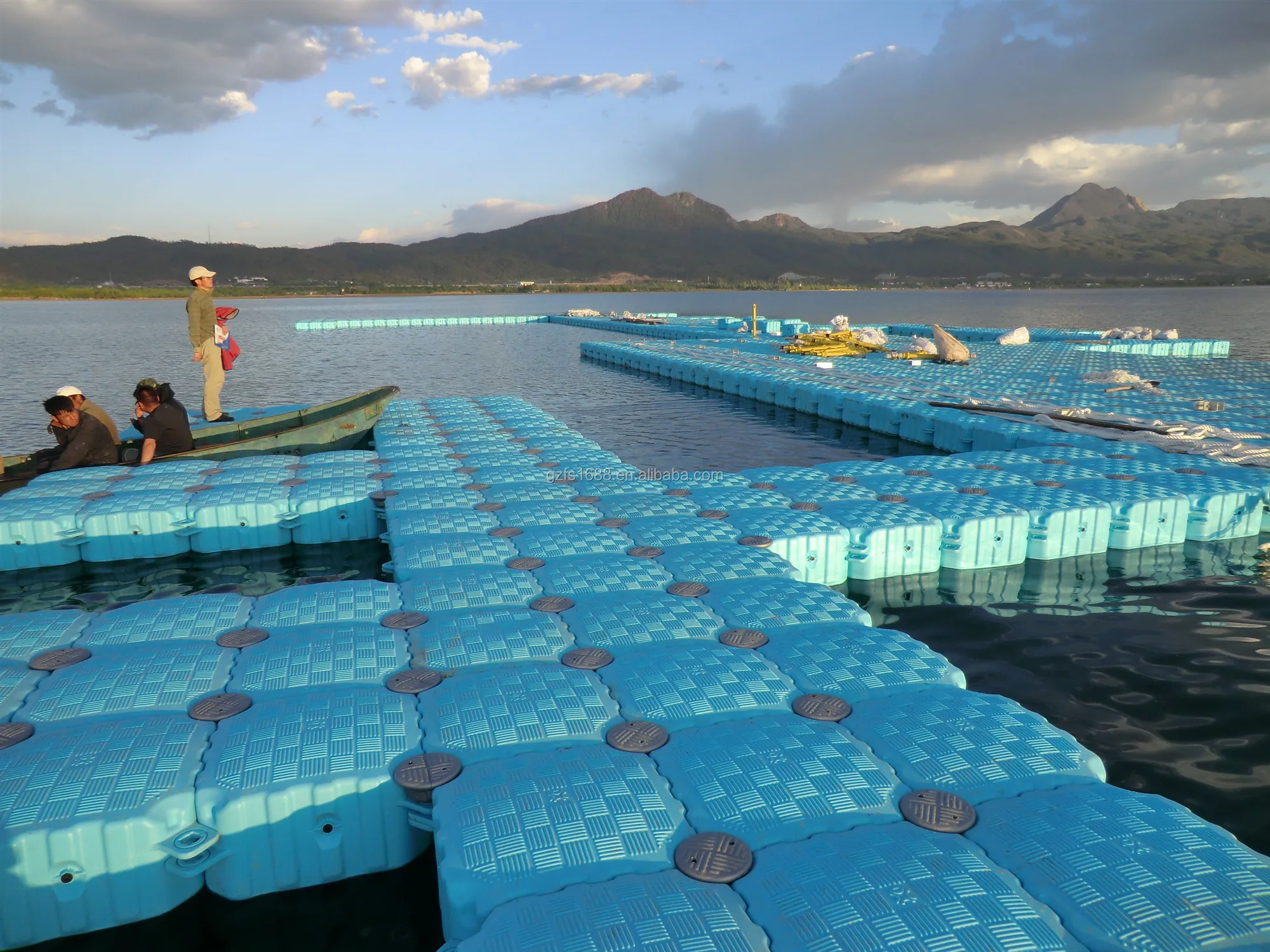 Polyethylene Plastic Pontoon For Floating Platform With Wood Decking ...