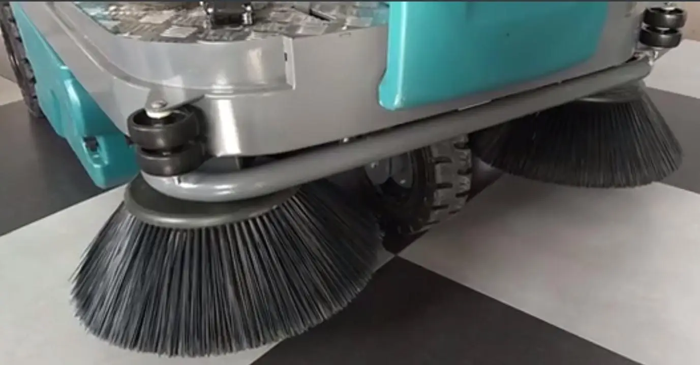 China Industrial Automatic Floor Sweeper Electric Sidewalk Sweeper ...