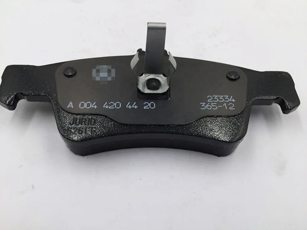 W221 W211 High Quality Rear Brake Pad Set For Benz W219 W221 Rear Brake ...