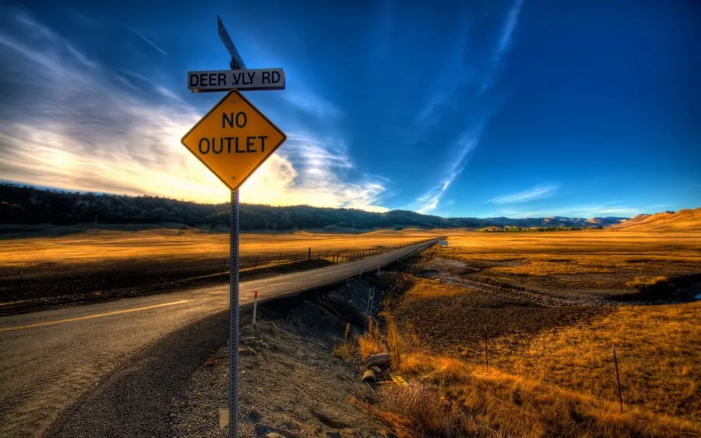 Reflective Paint for Road Signs - Durable & Adhesive