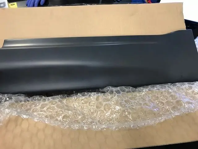 Land Rover Discovery Sport Door Moulding Strips - LR044130 & LR044133