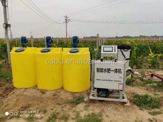 Agricultural Greenhouse with Fertigation System Intelligent Fertilizer ...