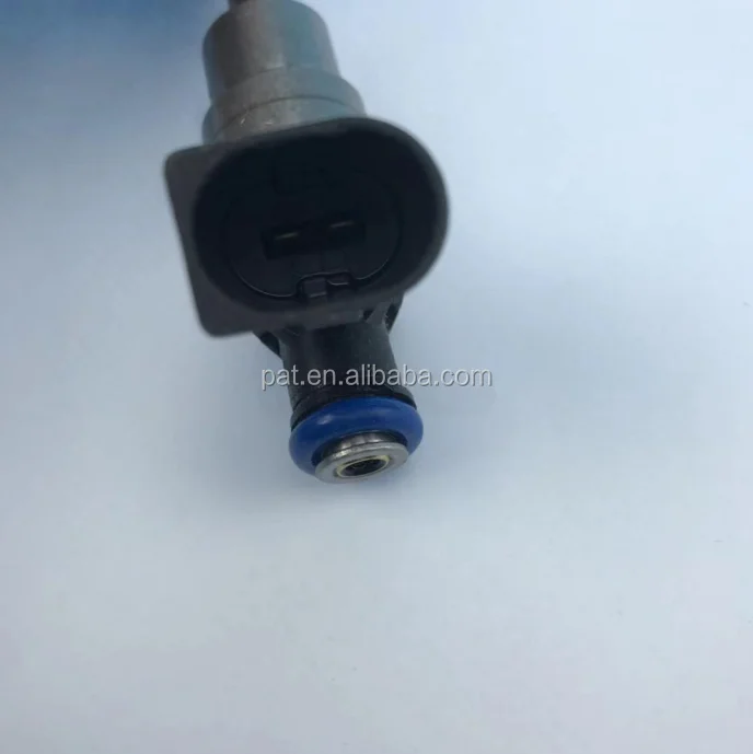 燃油喷射器适合 A3 8 P A4 B7 A6 C6 2.0 TFSi 0261500039/0 261 500 039/06 ...