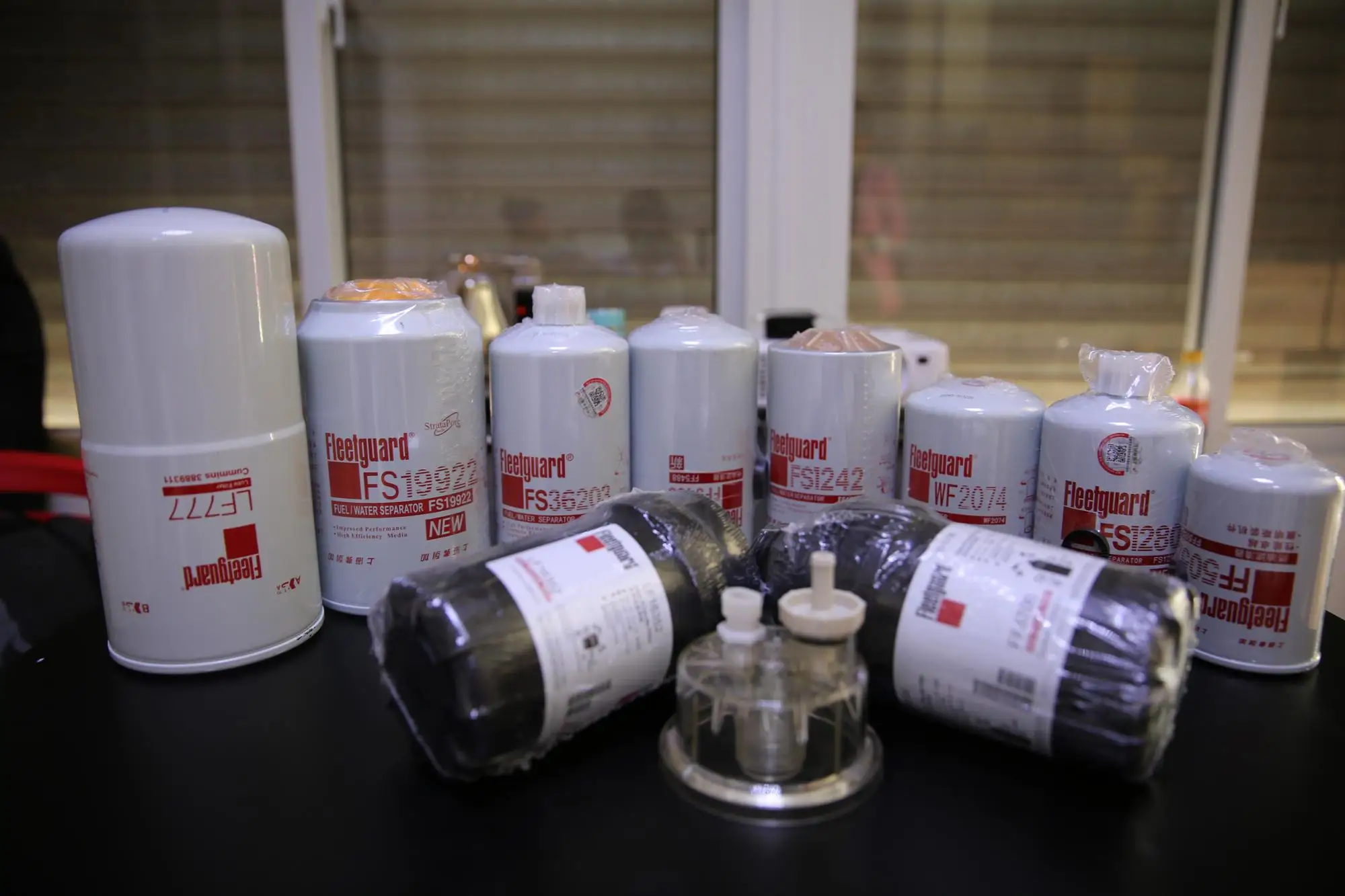 Jx-6133/7w-2326/2100073/2654407/fleetguard Lf699 Lube Oil Filter For ...