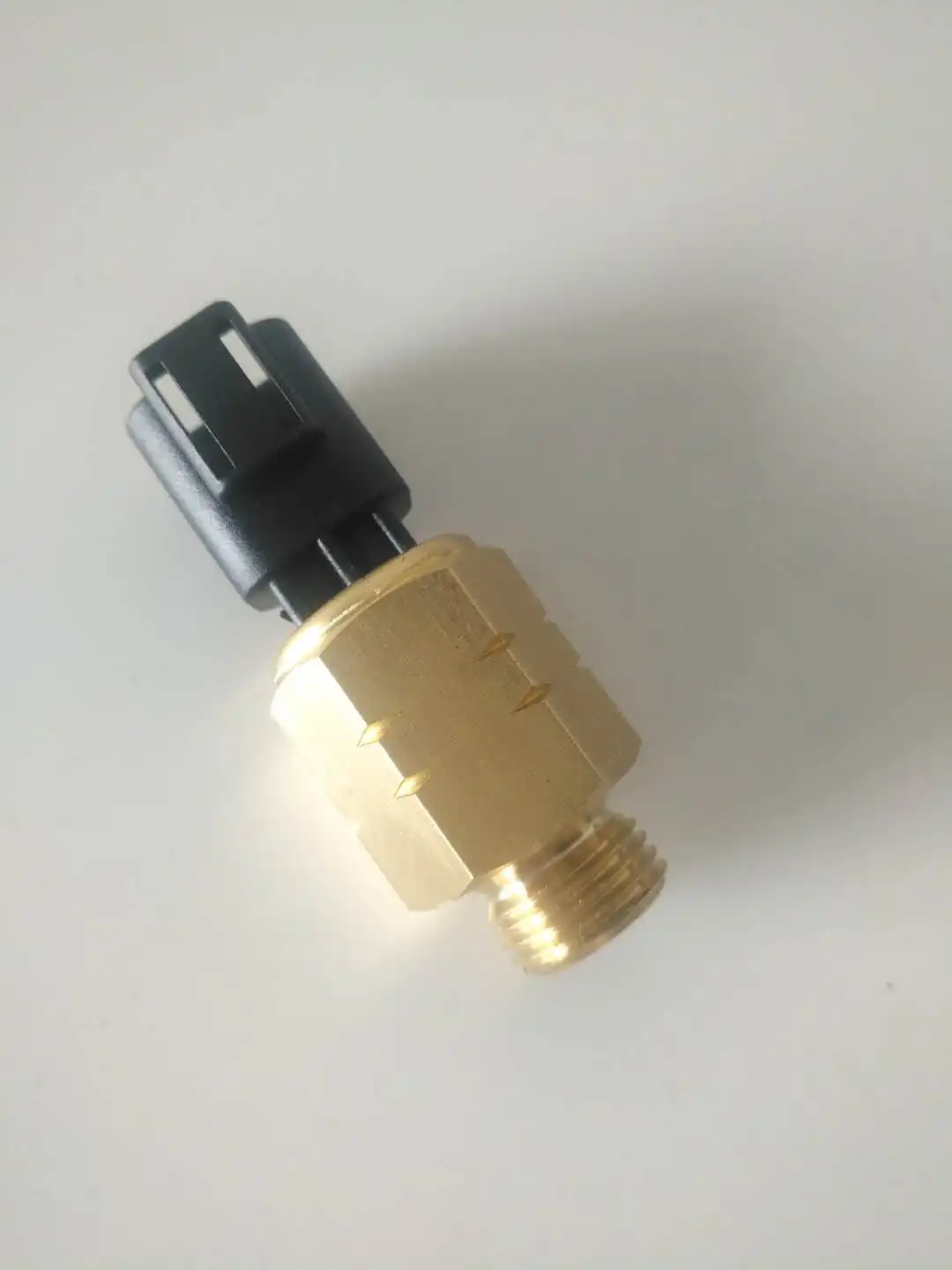 JCB SPARE PART (SWITCH) TEMPERATURE SENSOR for JCB EXCAVATOR 701/80328