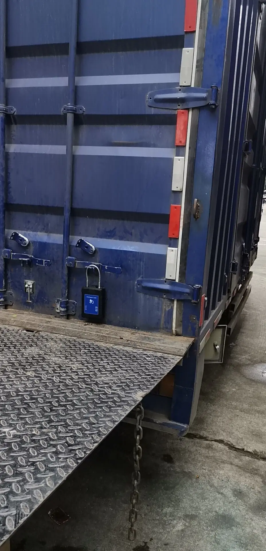 GL600 RFID GPS Padlock - Secure and Track Your Assets