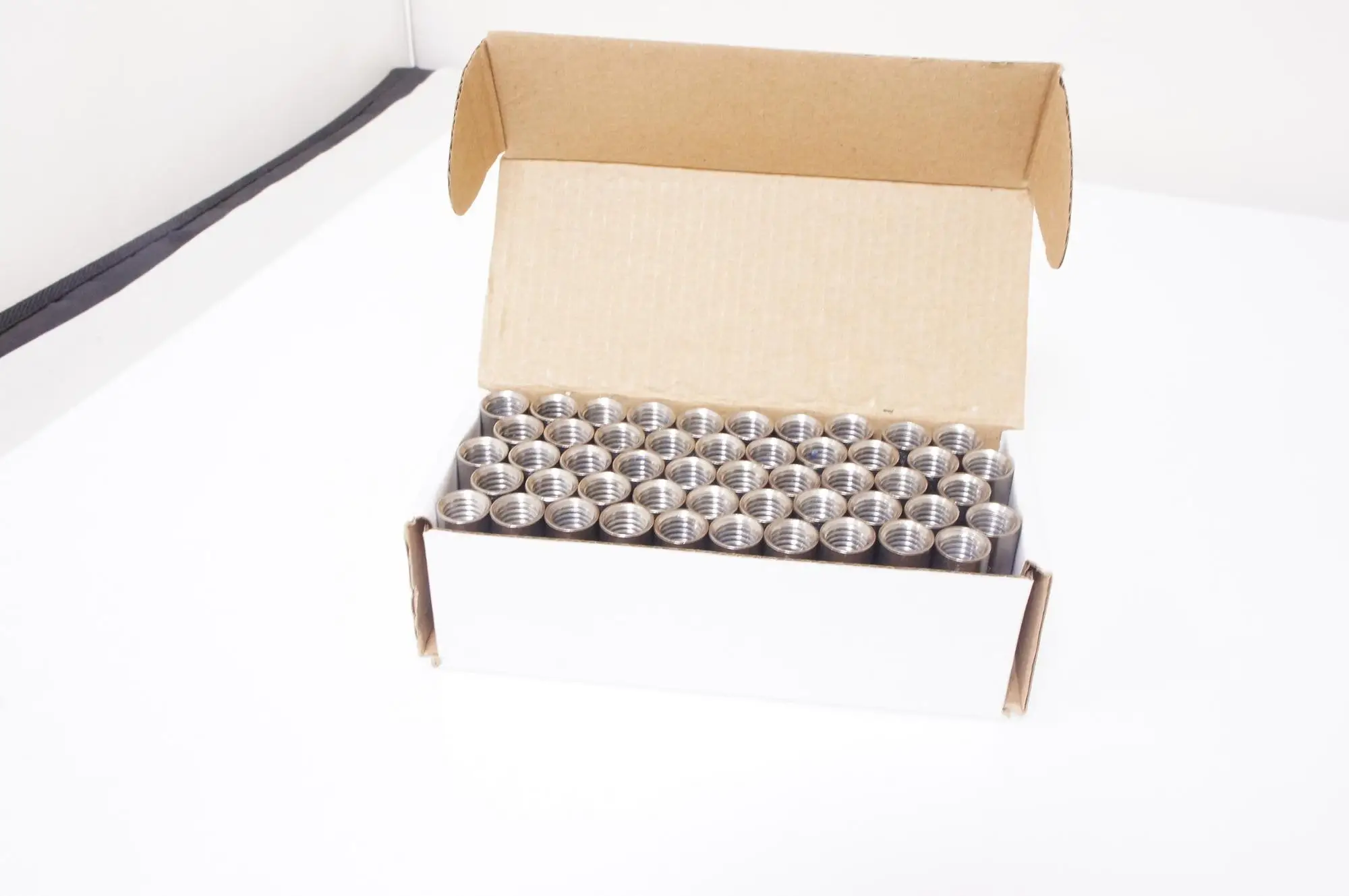 featured carton box handling gifs - 动态图库网