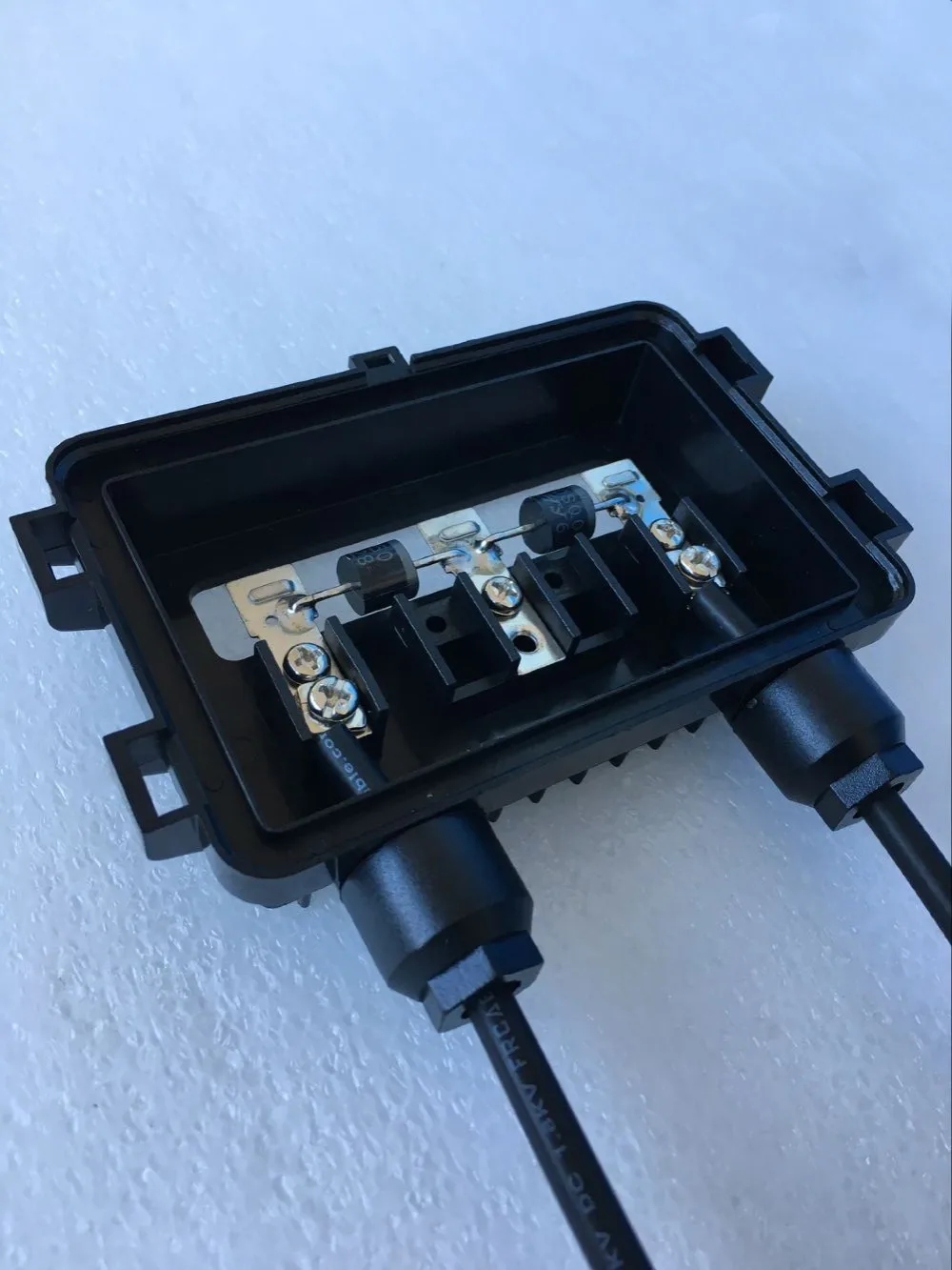 Solar Module Junction Box With Solar Connector Connector Ip65 For Solar ...