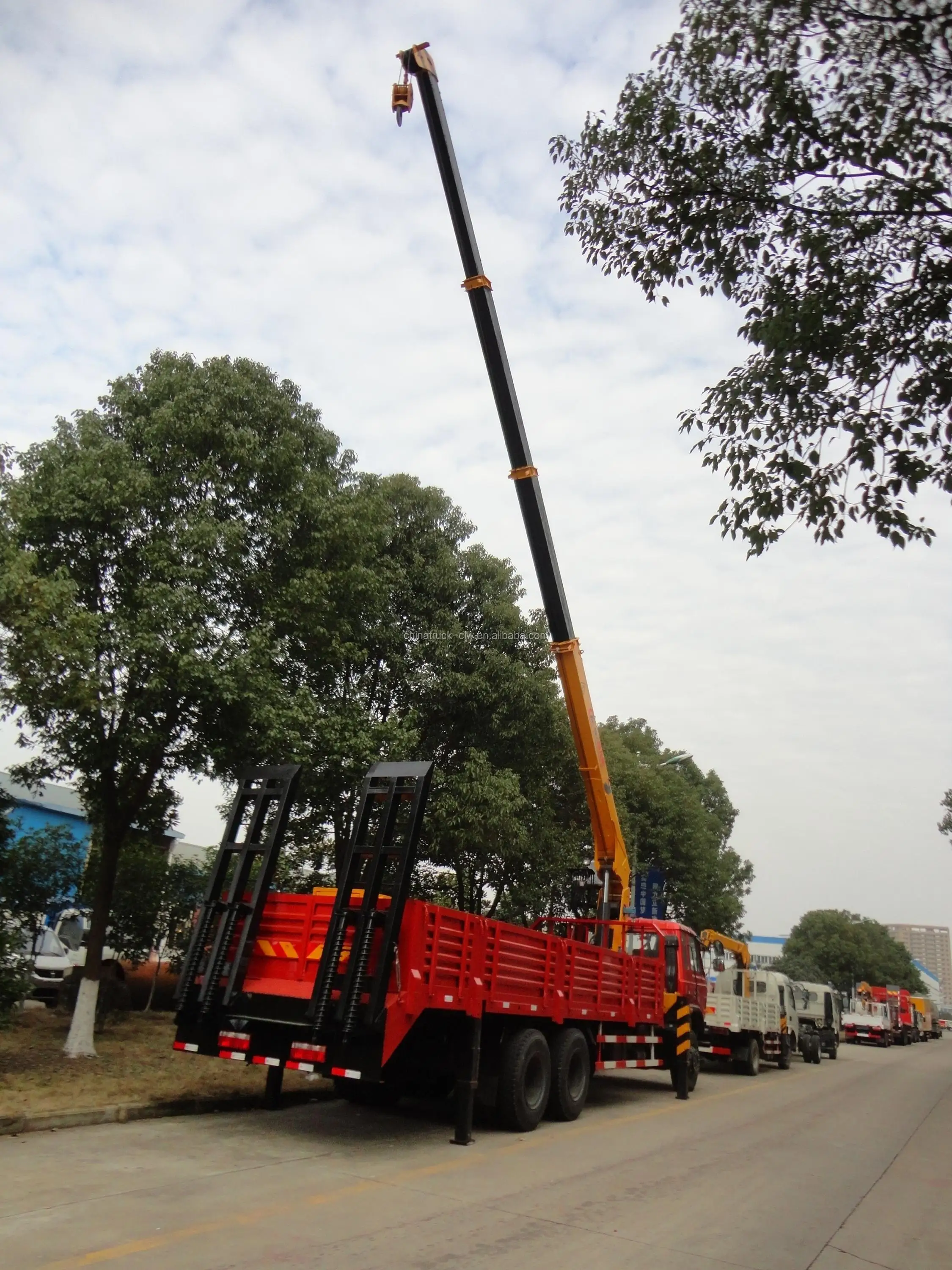 Dongfeng 6x4 10 Wheeler 10 Ton Telescopic Boom Self Loading Truck With ...