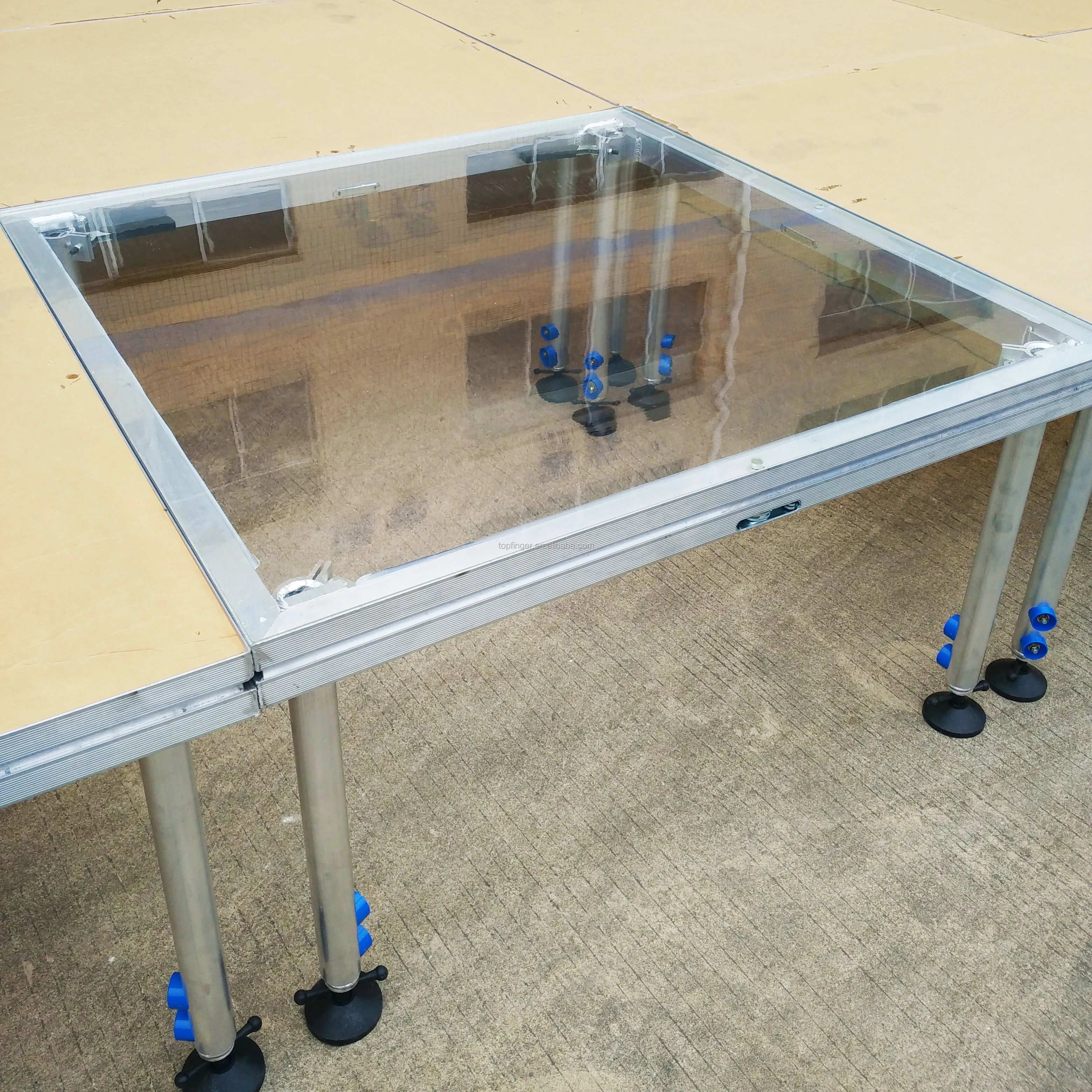 Pool Wedding Decor - Transparent Stage & Plexiglass Platform