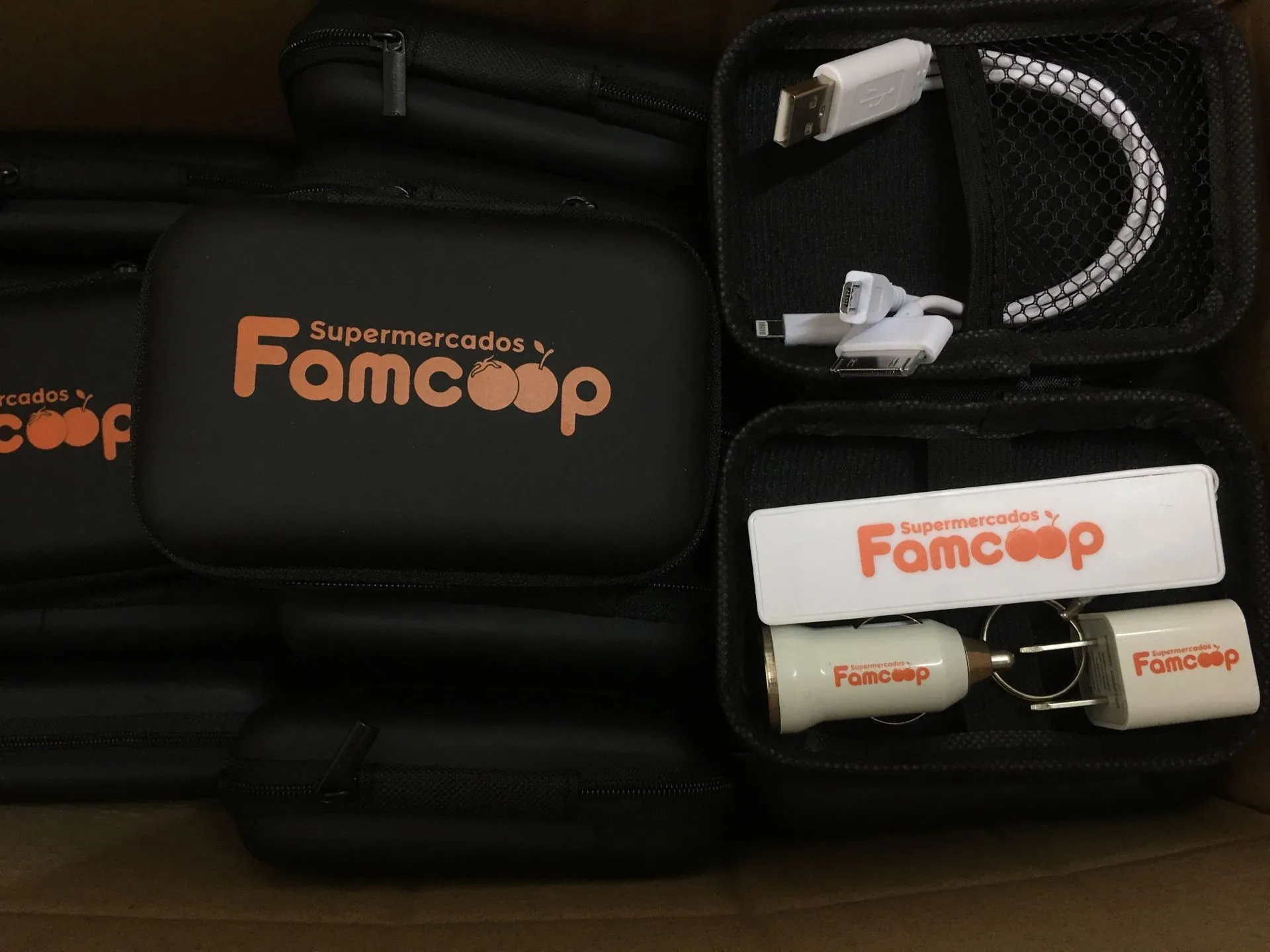 Custom Corporate Gift Electronic Gift Set With Power Bank,Key Finder ...