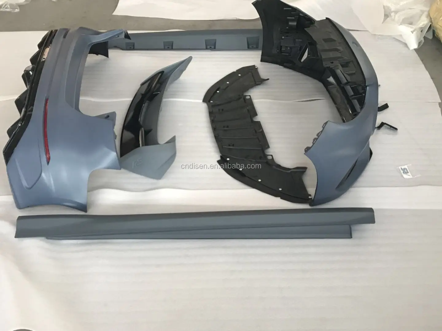 RS Rear Bumper Kits for Ford Focus 2015-2016 - Durable & Stylish