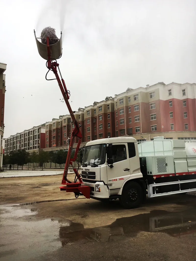 Solar Photovoltaic Panel Cleaning Truck - Efficient & Eco-friendly