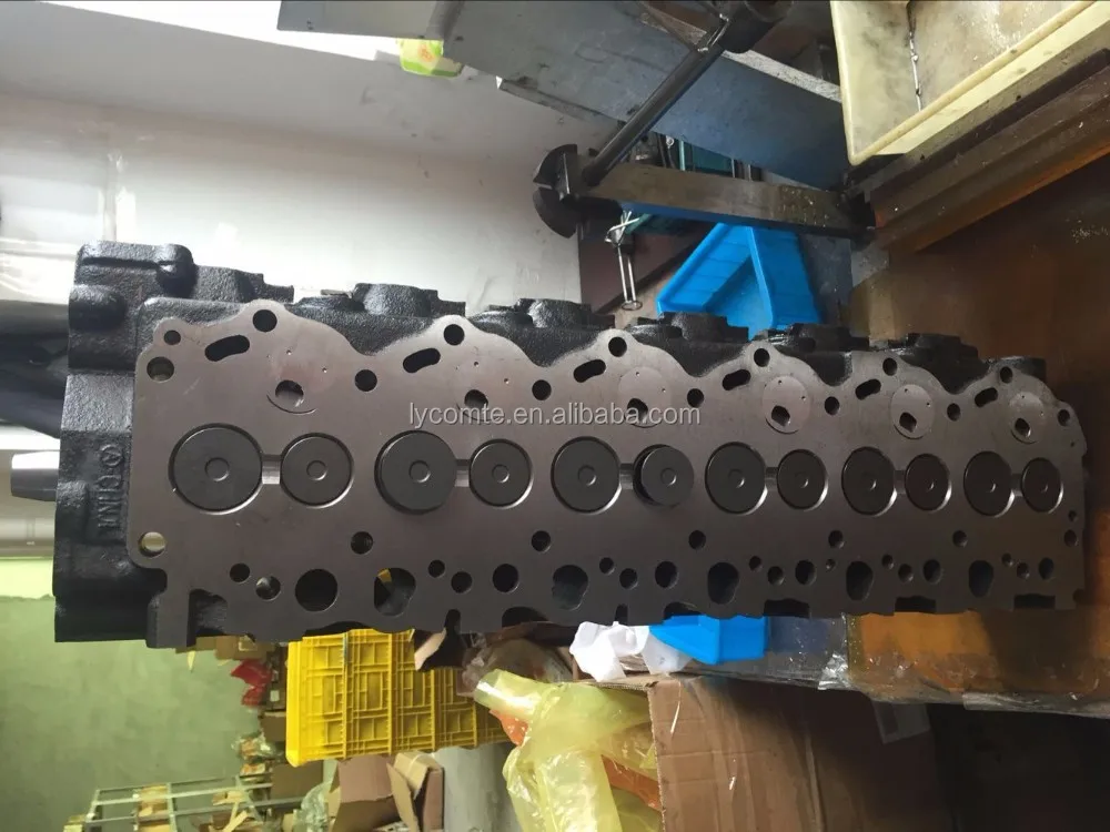 Toyota Land Cruiser 1HZ Diesel Engine Cylinder Head Assy OEM