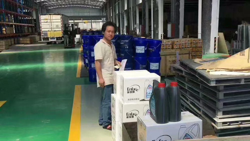 Tanque de agua de expansión VOE17408219 17408222 para excavadora VOLVO ...