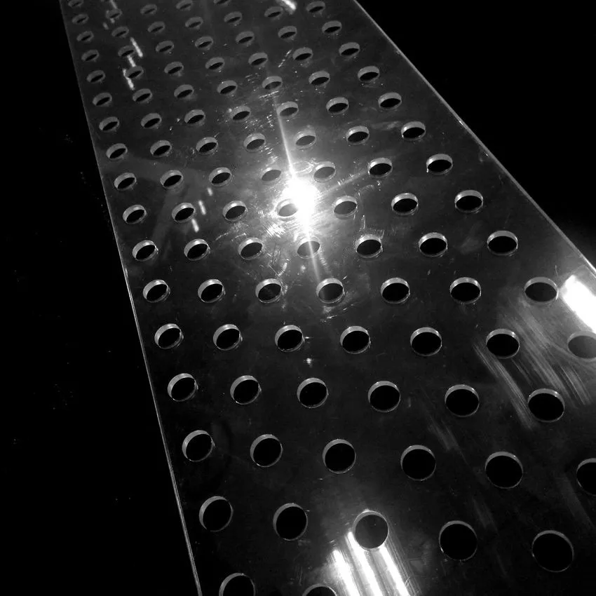 Black 2mm Perforated Plastic Sheets for High-Performance Filters