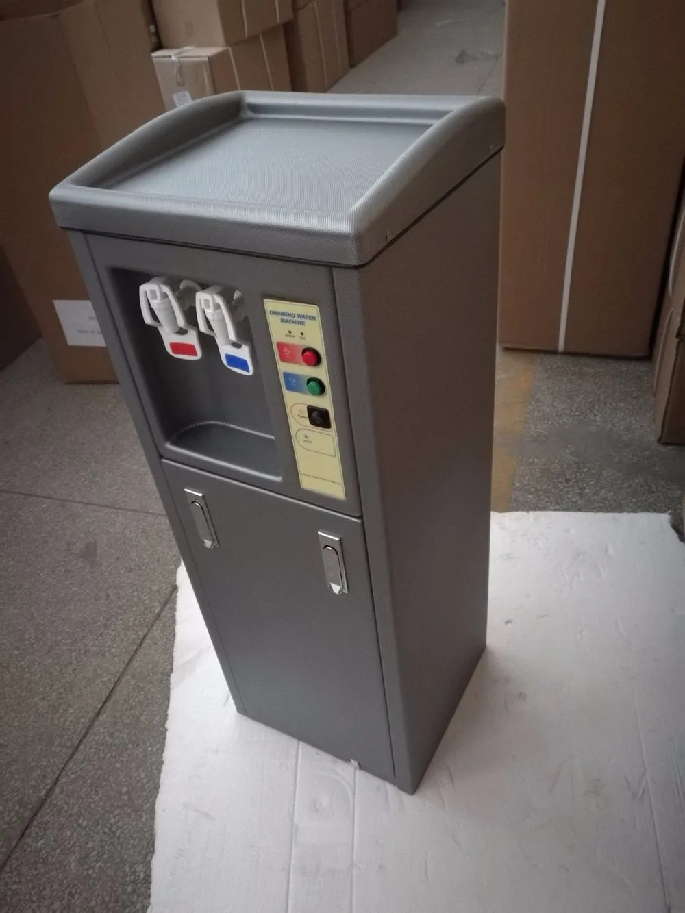 Adiputro Bus Water Dispenser Machine - 24V/12V Indonesia