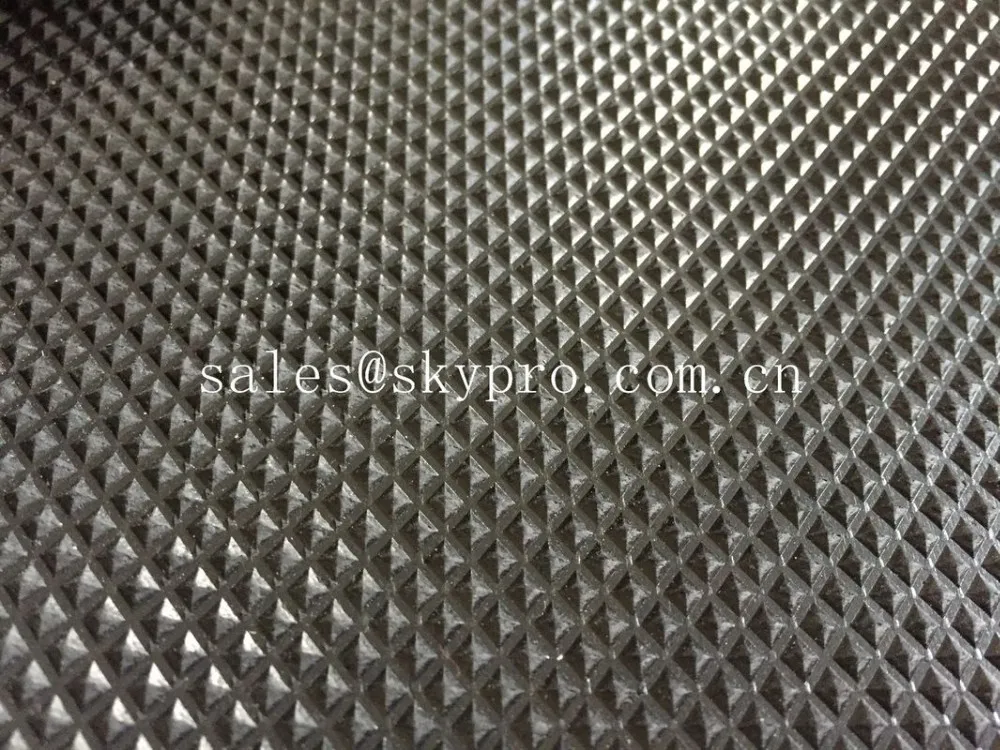1.4m Width Sbr Diamond And Pyramid Textured Natural Rubber Car Matting ...