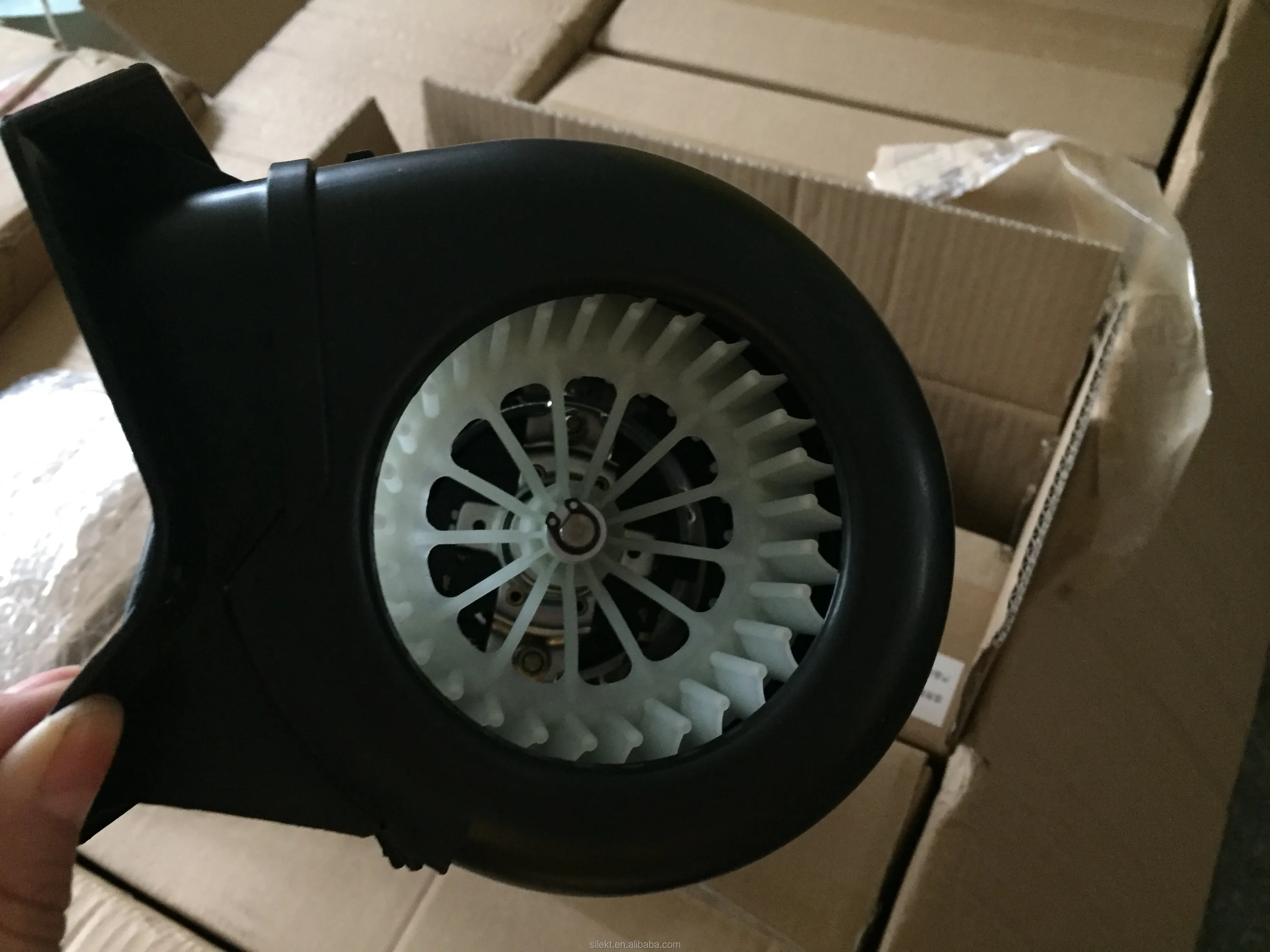 Sinotruk Howo Heater Motor Assembly Heater Fan Az1630840014 Air ...