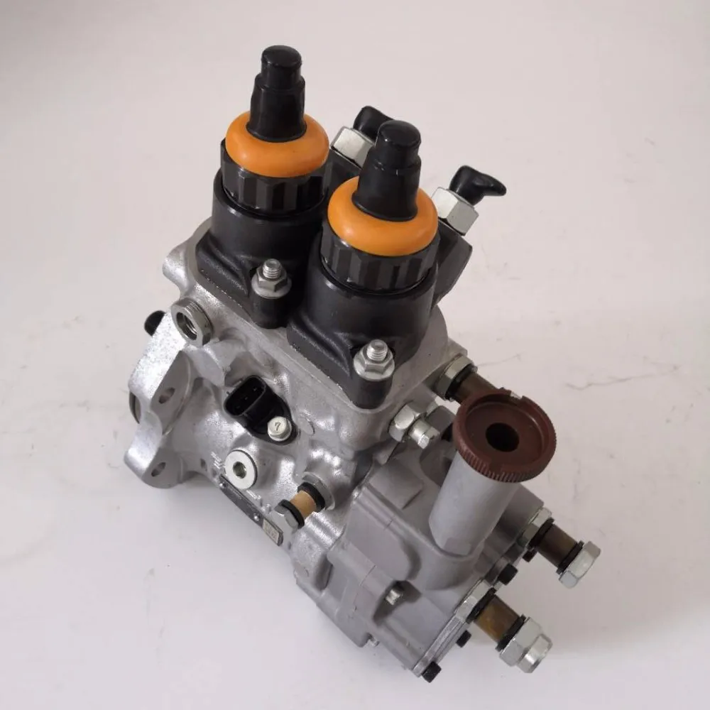 6d140 Engine D155 D275 Bulldozer Engine Fuel Pump Injection 6261-71 ...