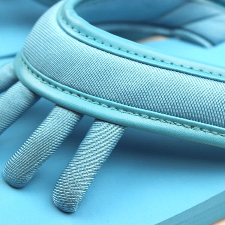 Wholesale Floral Pattern Fabric Toe Separator Sandals