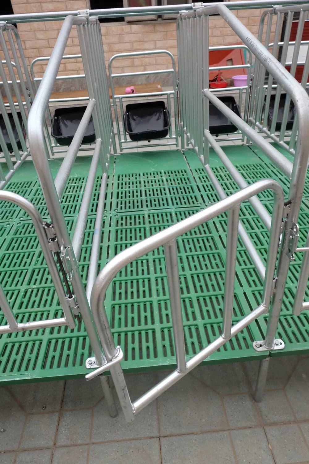 Pig Raising Equipment - Durable Gestation Stalls