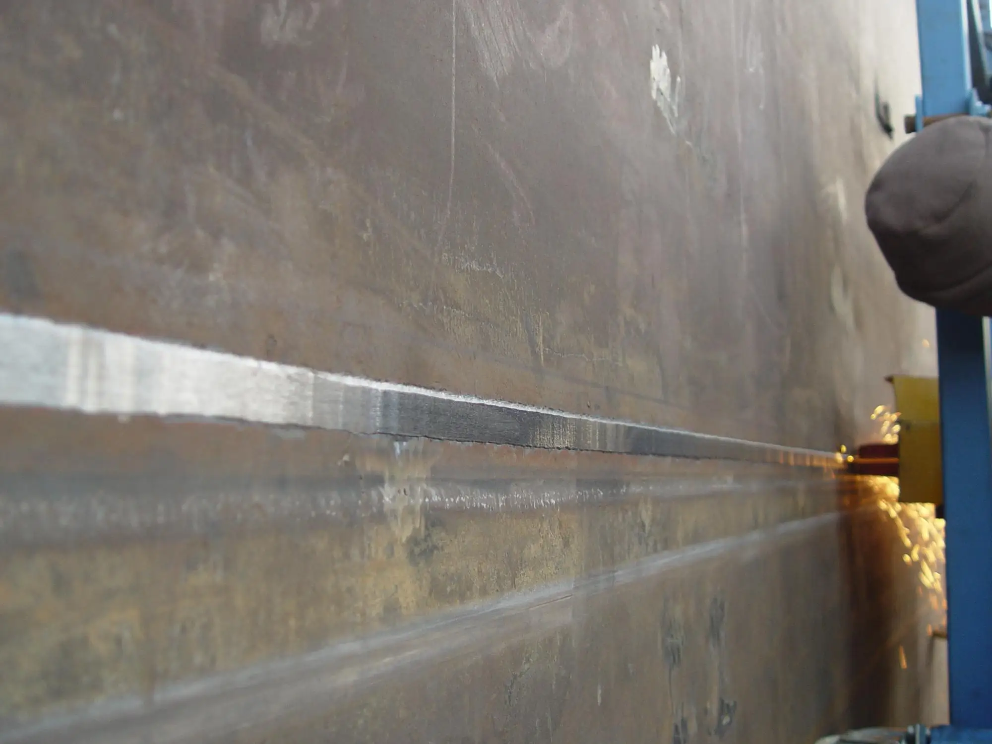 Automatic Girth Welding Machine for Top-to-Bottom Tank Erection