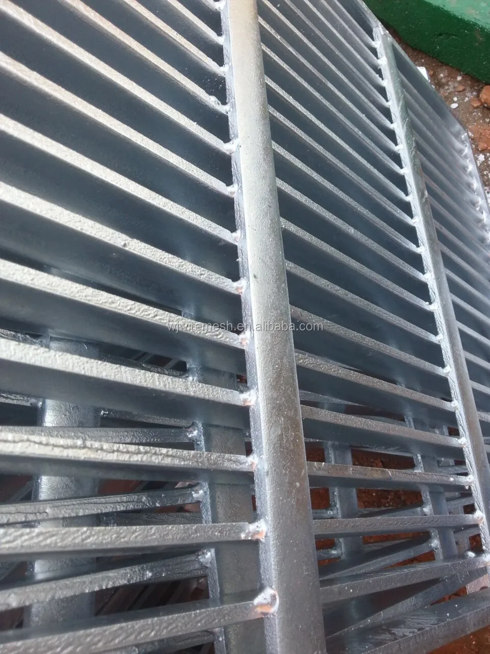 PUB Gal Vehicular Grating for Entrance Culvert - Durable & Versatile