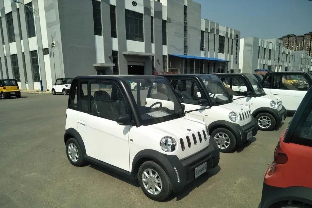 L6e Electric Car Moped - 4 Wheel, 45KM/H Speed No License