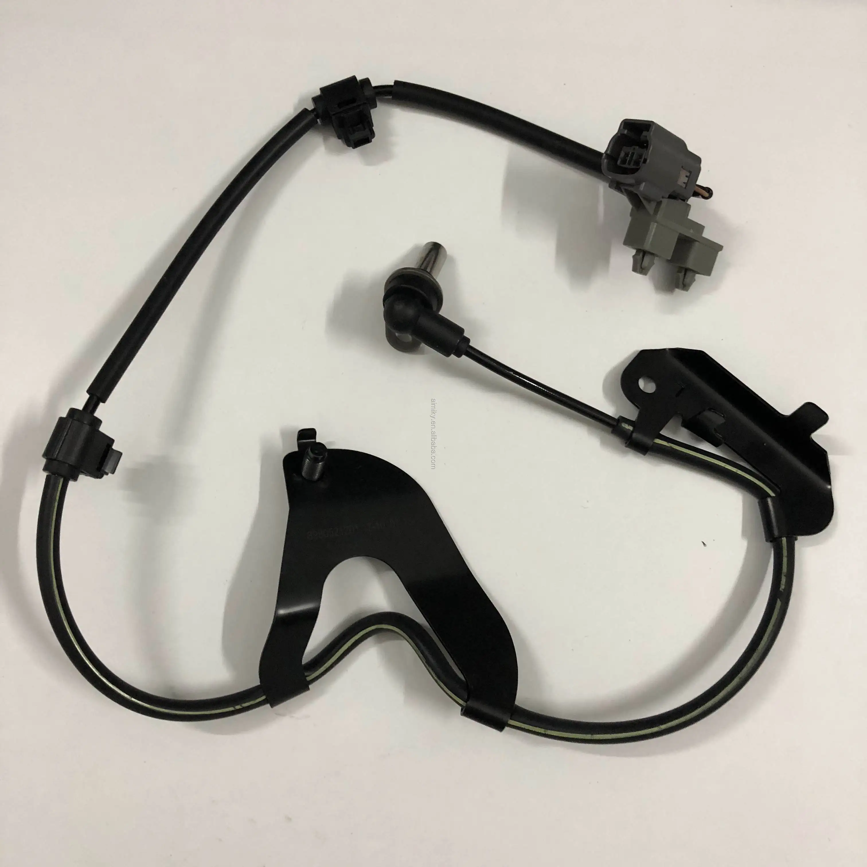 Front Abs Sensor For Isuzu D-max 8980521201 8-98052120-1 - Buy Abs ...