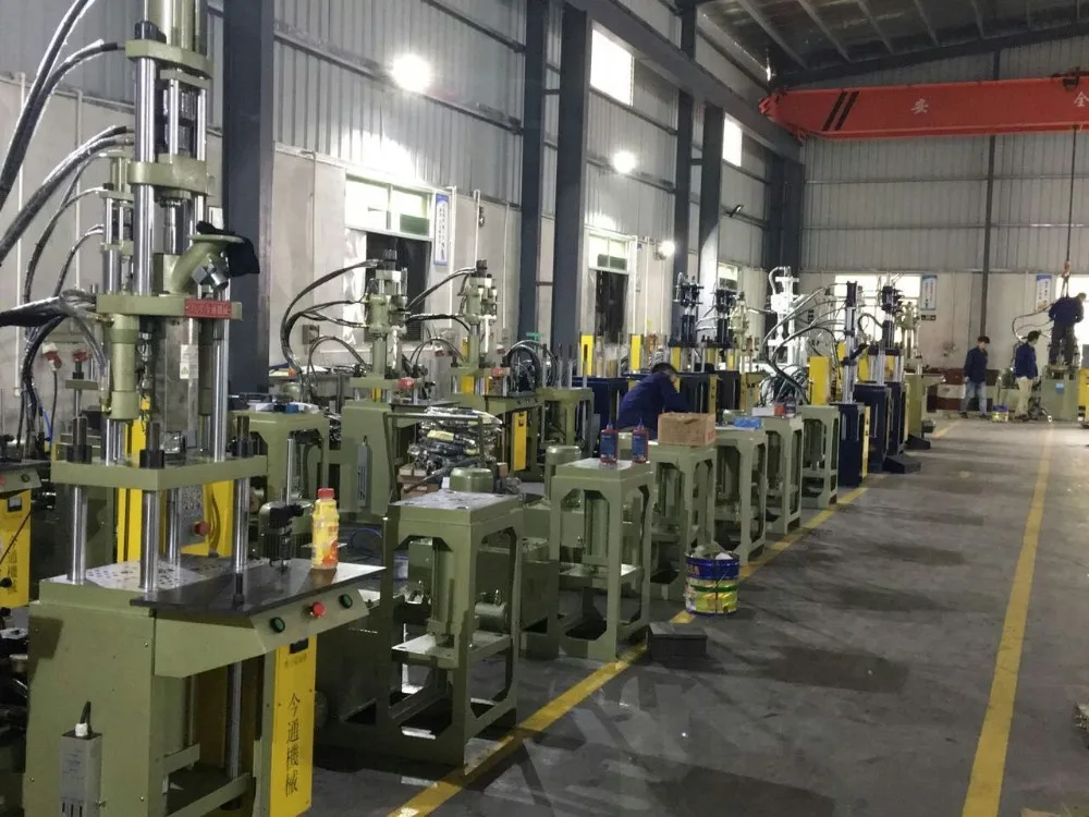 Hand Operated Plastic Injection Moulding Machine 30T